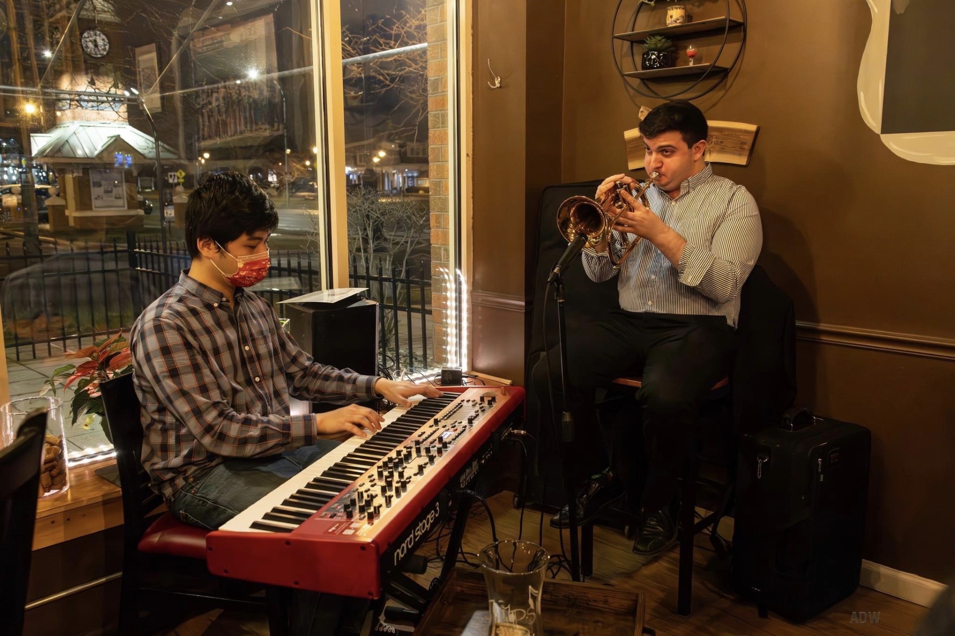 Max Robbins & Leon Hsu : Thursday, Feb. 1 | The Little Theatre